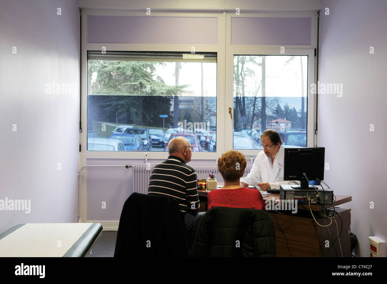 UROLOGY CONSULT. ELDERLY PERSON Stock Photo - Alamy
