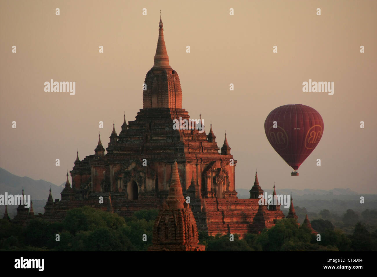 Myanmar balloon hi-res stock photography and images - Alamy
