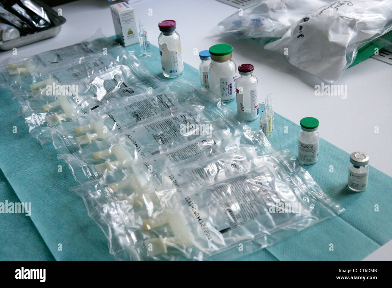 Nacl drip hi-res stock photography and images - Alamy