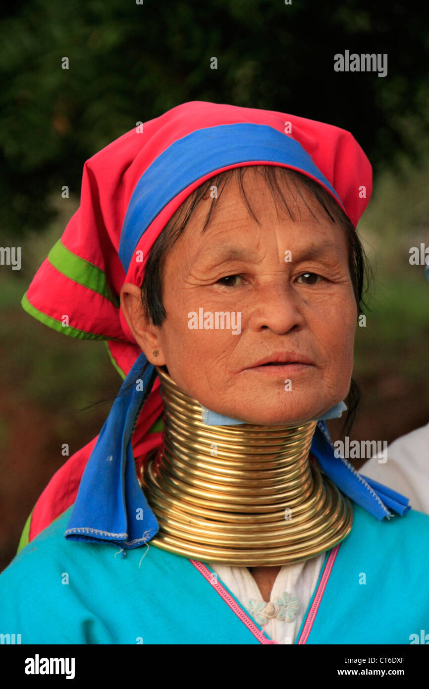 Long neck woman portrait, Bagan Archaeological Zone, Mandalay region ...