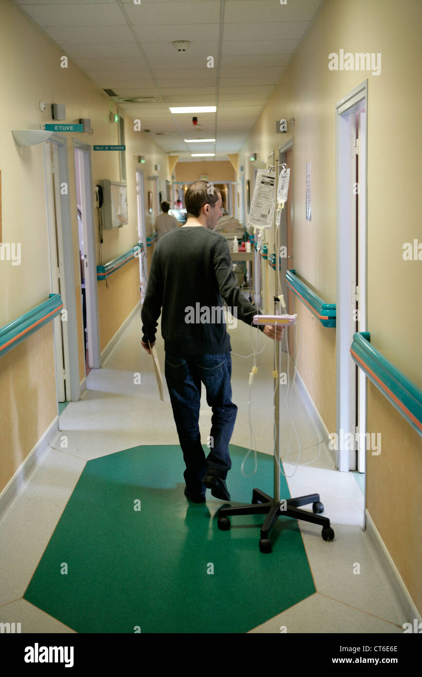 MAN HOSPITAL PATIENT Stock Photo - Alamy