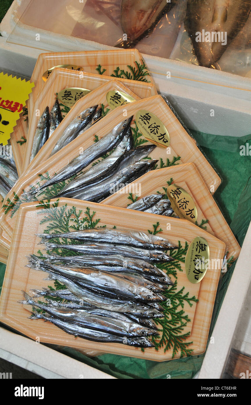 Inside the japanese fish market hi-res stock photography and images - Alamy