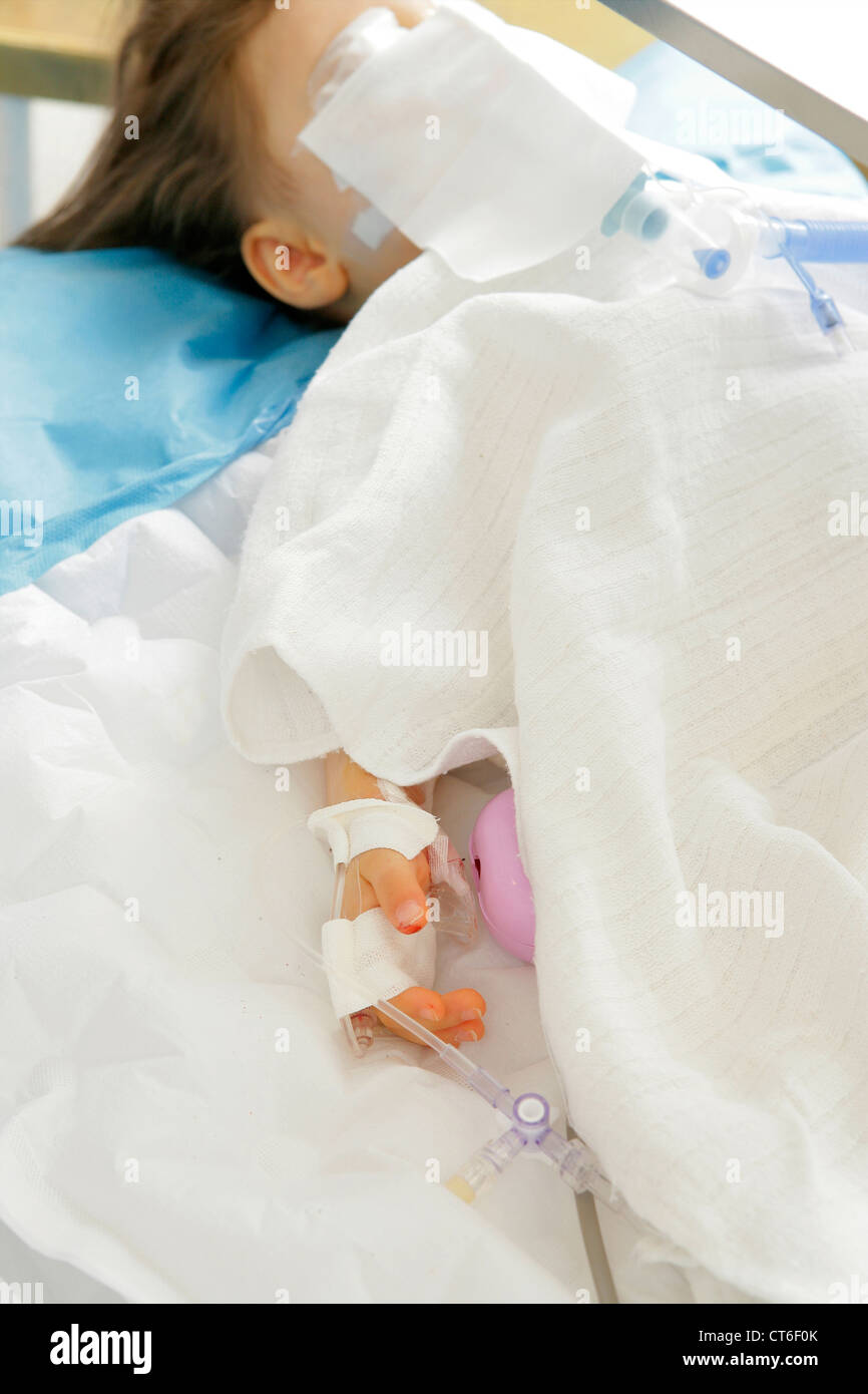 Cranial surgery hi-res stock photography and images - Alamy