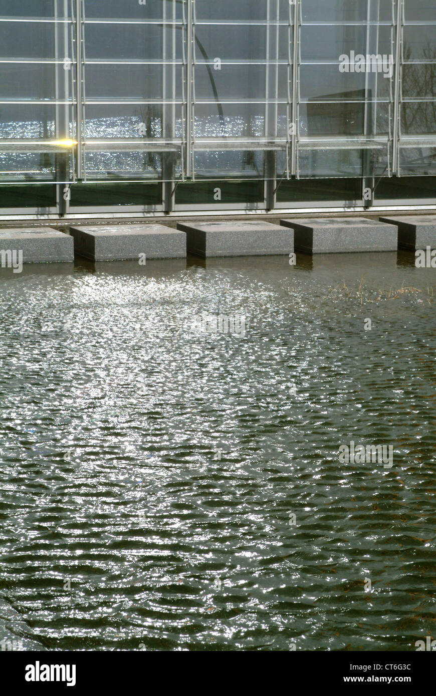 Glass facade steel structure behind hi-res stock photography and images ...