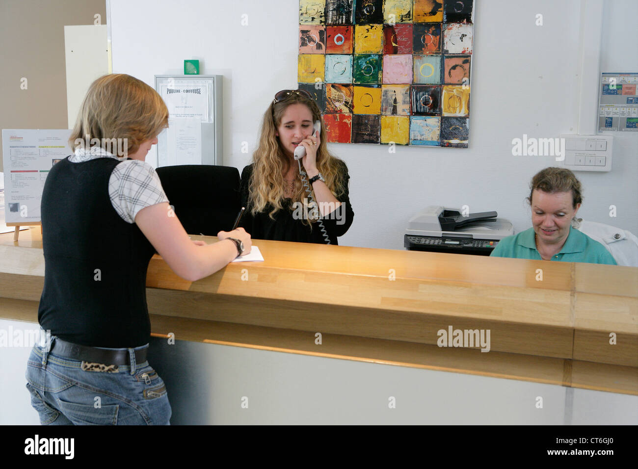 Hospital discharge reception hi-res stock photography and images - Alamy