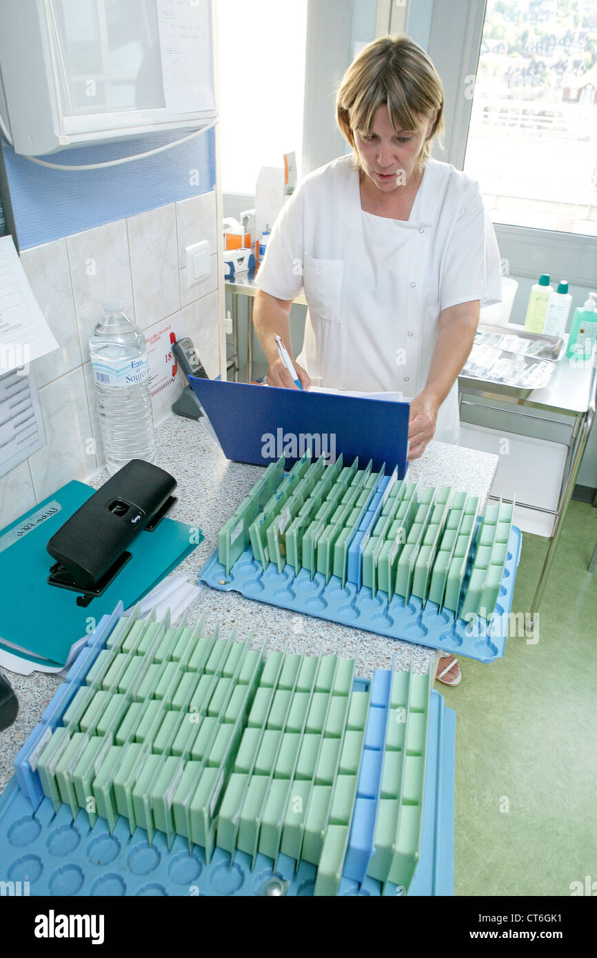 Processing distribution center hi-res stock photography and images - Alamy