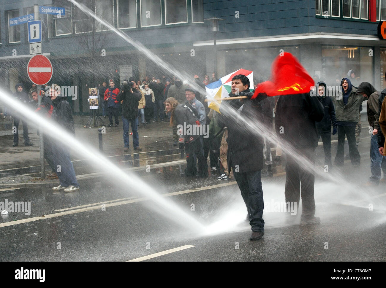 Battle police hi-res stock photography and images - Alamy