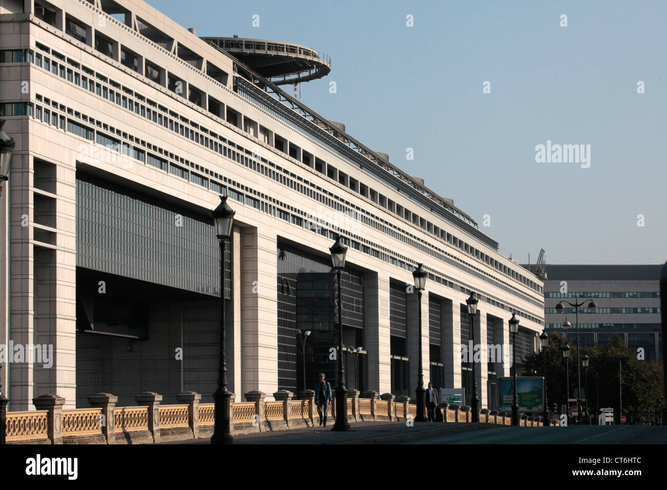 French finance hi-res stock photography and images - Alamy