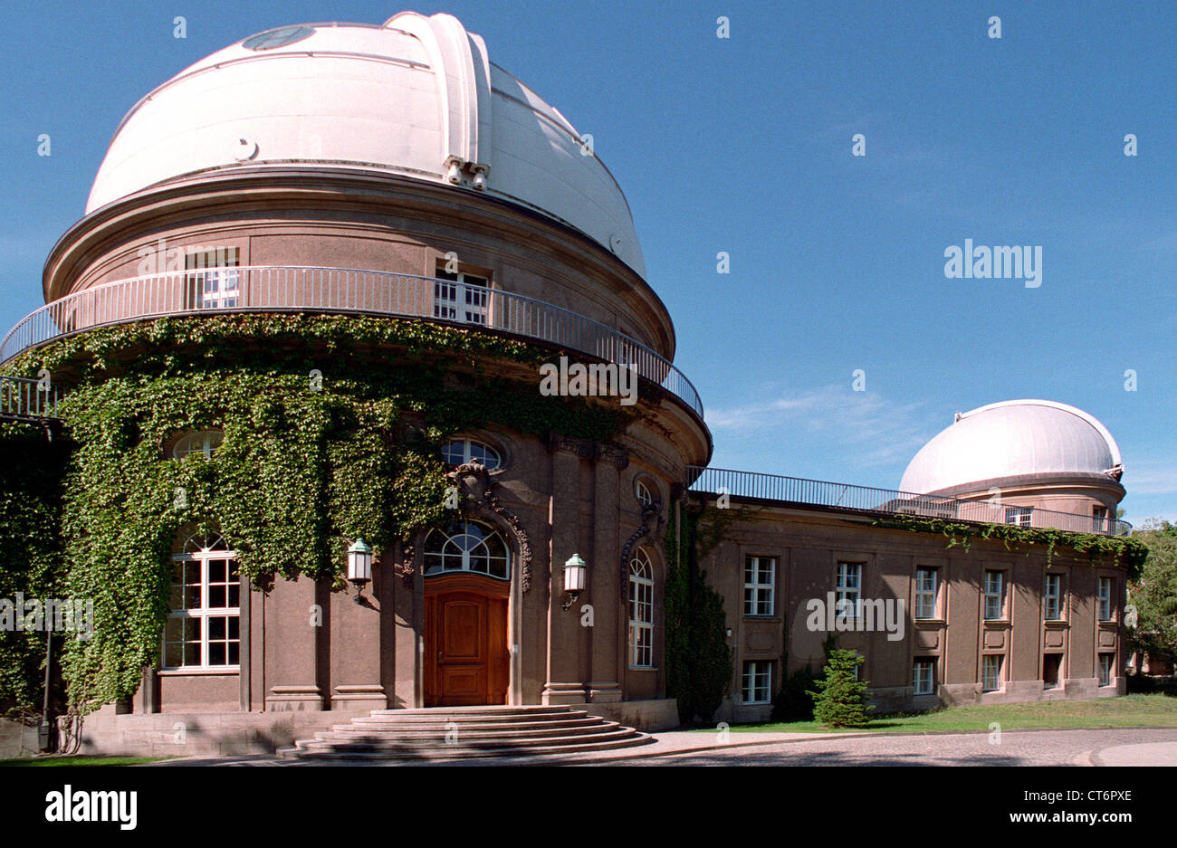 Stellar observatory hi-res stock photography and images - Alamy