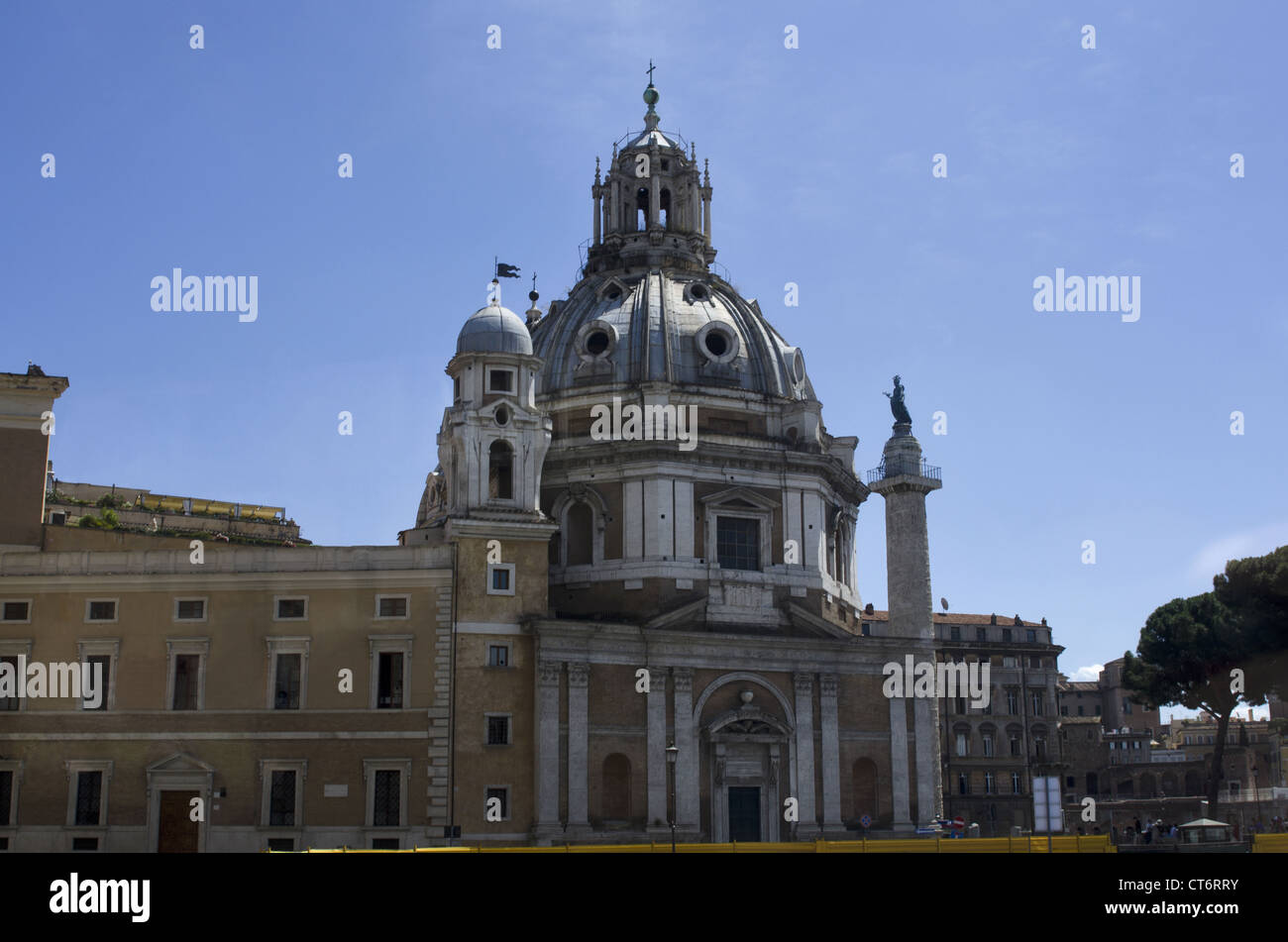 Old roman building hi-res stock photography and images - Alamy