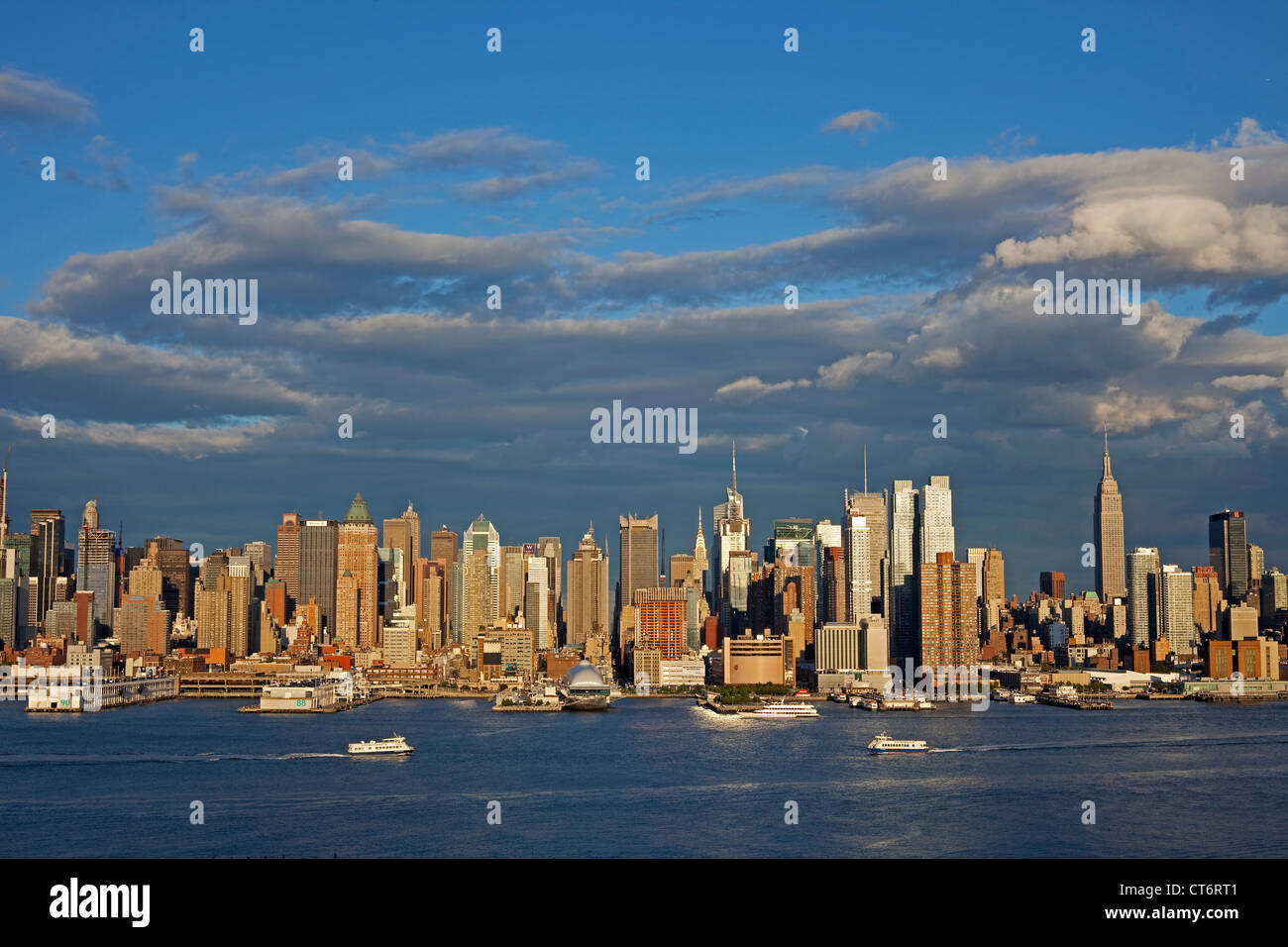 Color photograph of the midtown Manhattan, New York City skyline at ...