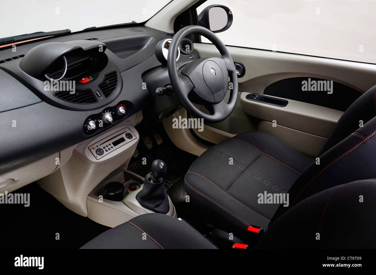 2008 Renault Twingo Stock Photo - Alamy