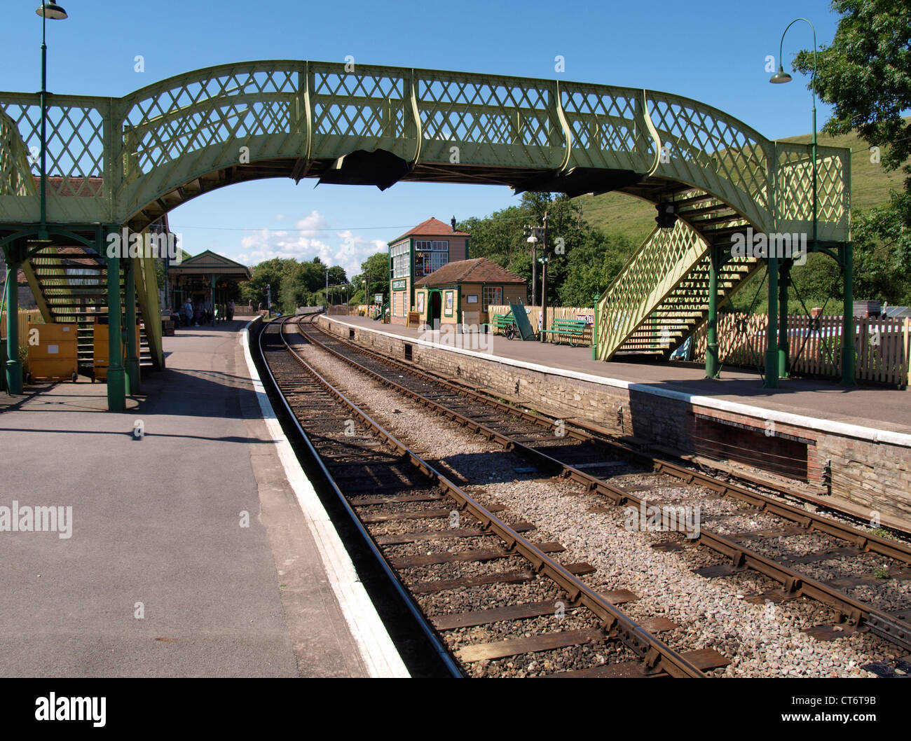 Footbridge over train tracks, Corfe Castle Train Station, Dorset, Devon ...