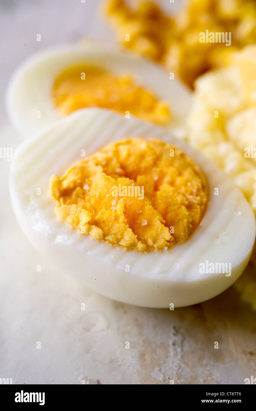 Boiled egg cut two hi-res stock photography and images - Alamy