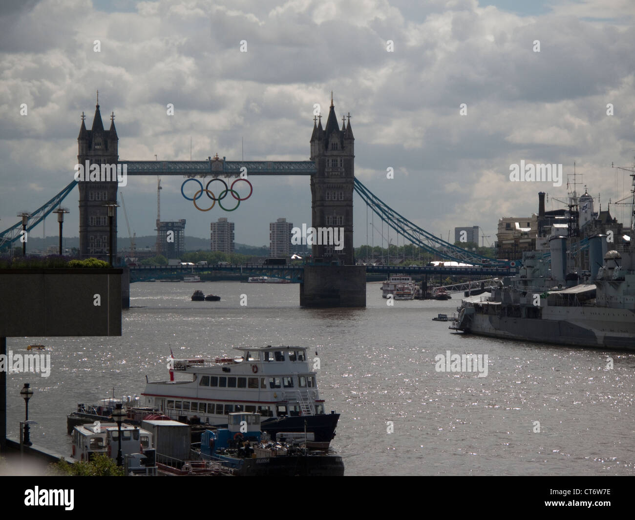 Olympic symbol hi-res stock photography and images - Alamy