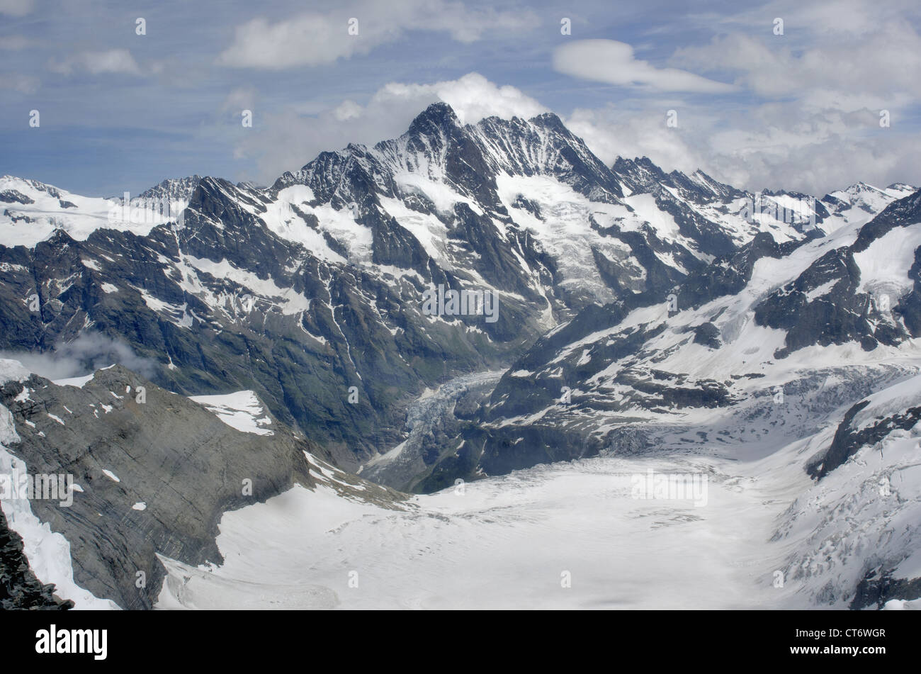 Ice clad mountains hi-res stock photography and images - Alamy