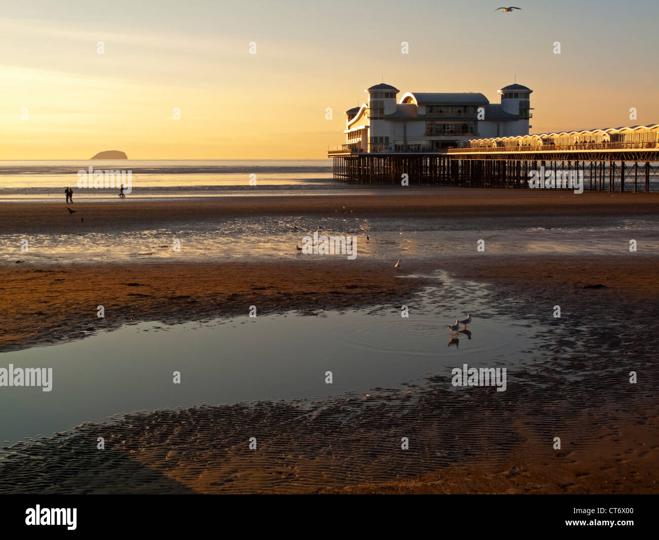 Sunset in weston super mare somerset england hi-res stock photography ...