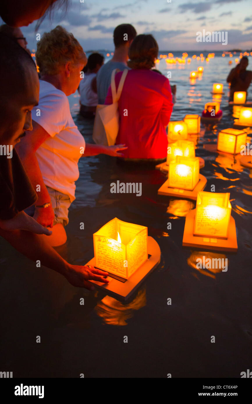 Floating Lantern ceremony, Waikiki, Oahu, Hawaii Stock Photo - Alamy