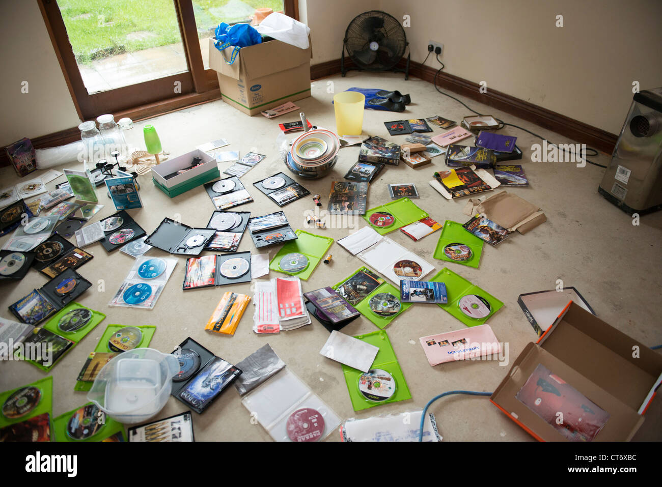 Clean Up Mess High Resolution Stock Photography and Images - Alamy