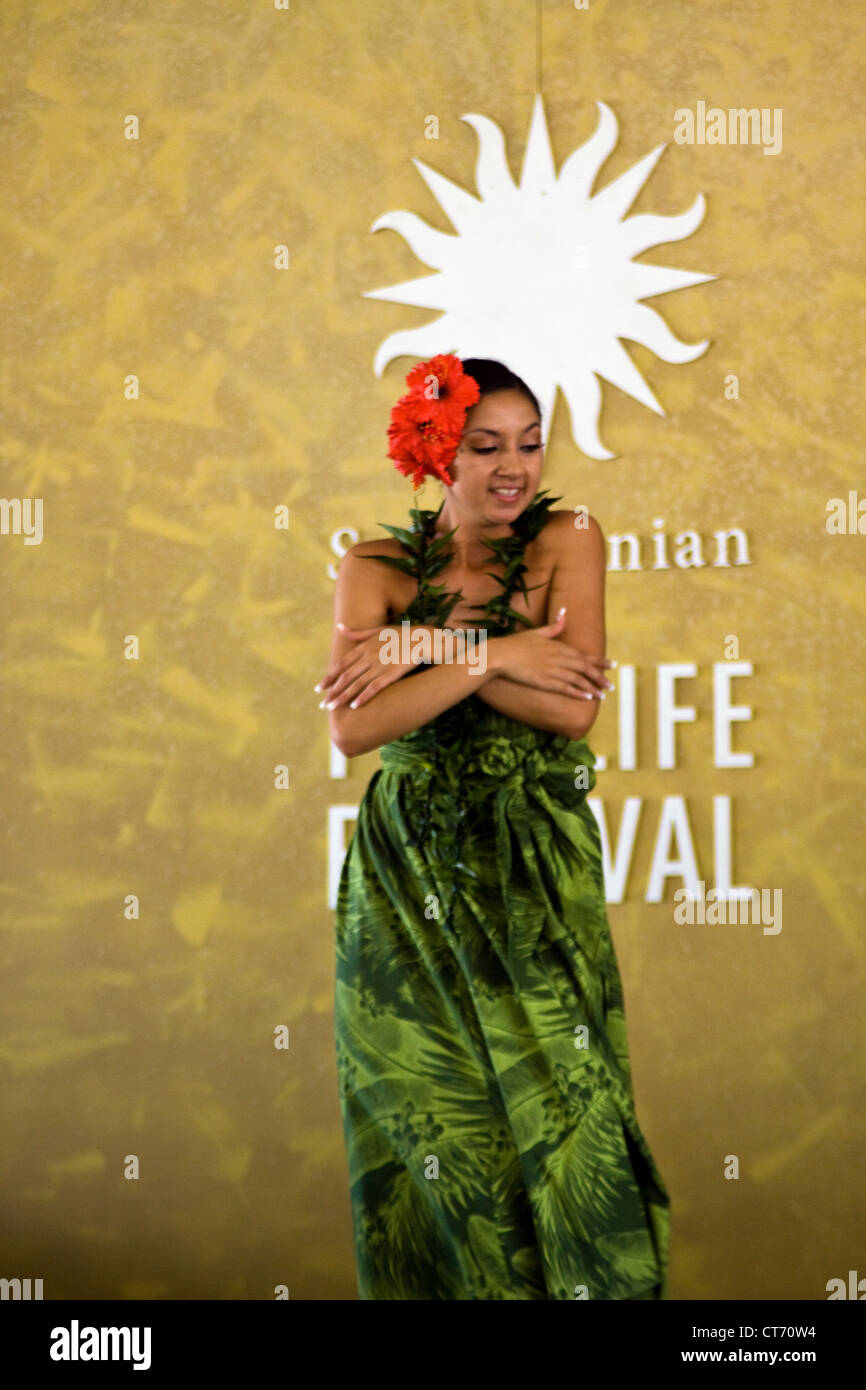 Tuahine Troupe hula dancer from Hawaii Community College, performs at ...