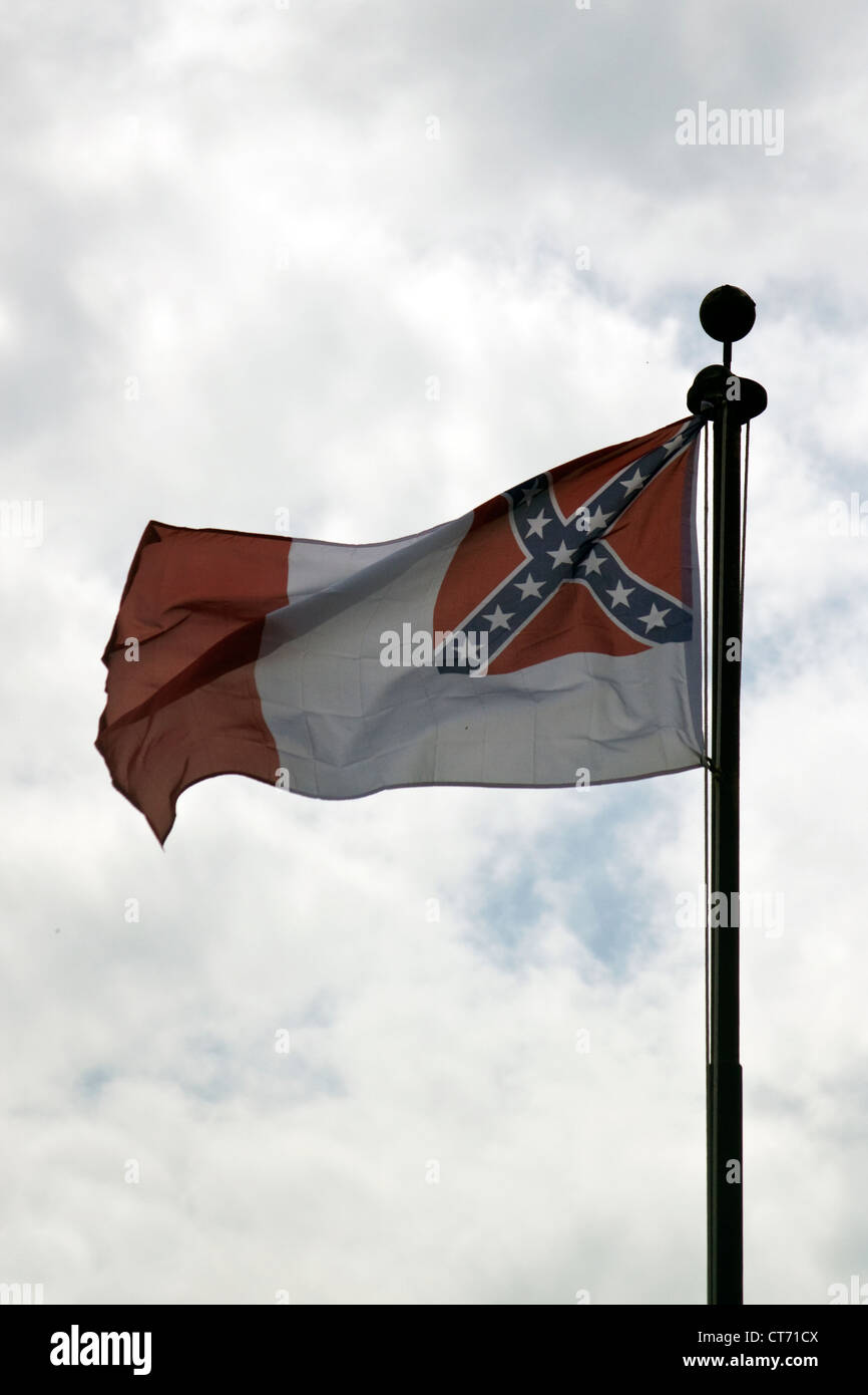 A modern Confederate flag at historic Hollywood Cemetery in Richmond ...