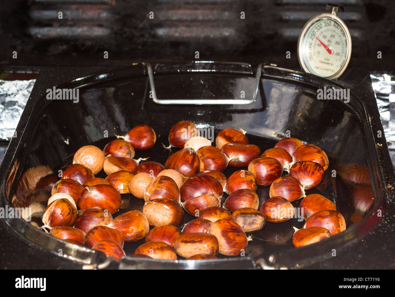Roasting chestnuts bbq hi-res stock photography and images - Alamy