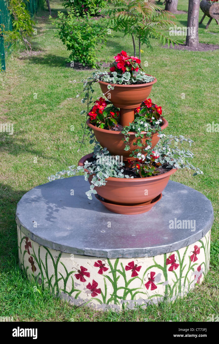 Flower pyramid flower pyramid hi-res stock photography and images - Alamy