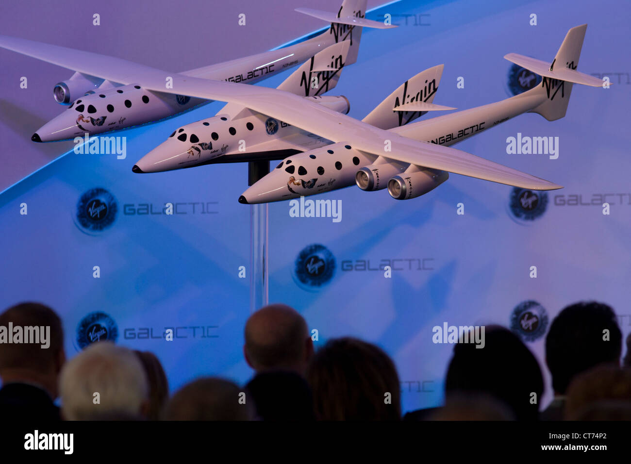 Spaceshiptwo model hi-res stock photography and images - Alamy
