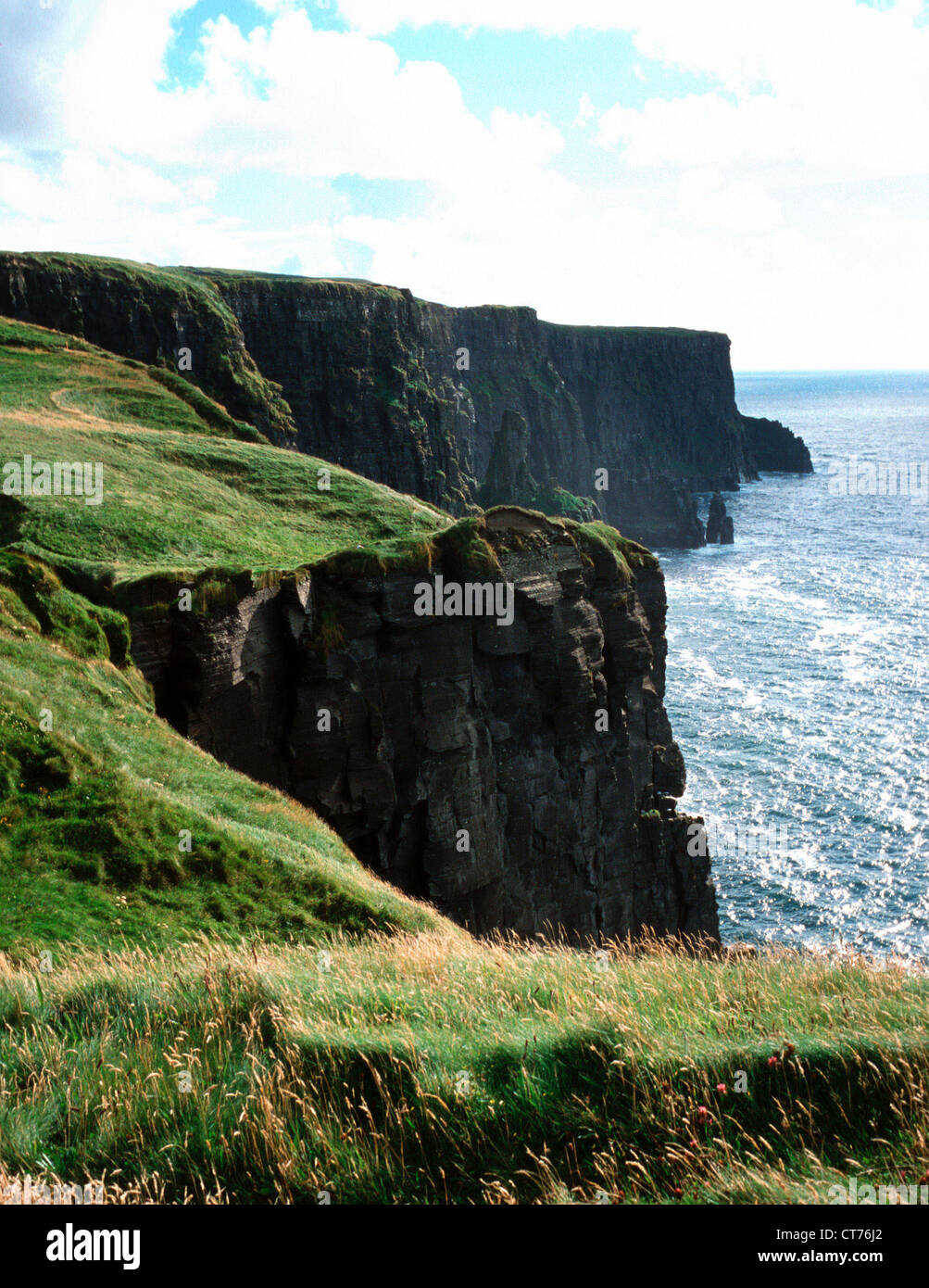 Ireland, Doolin, cliffs Stock Photo - Alamy