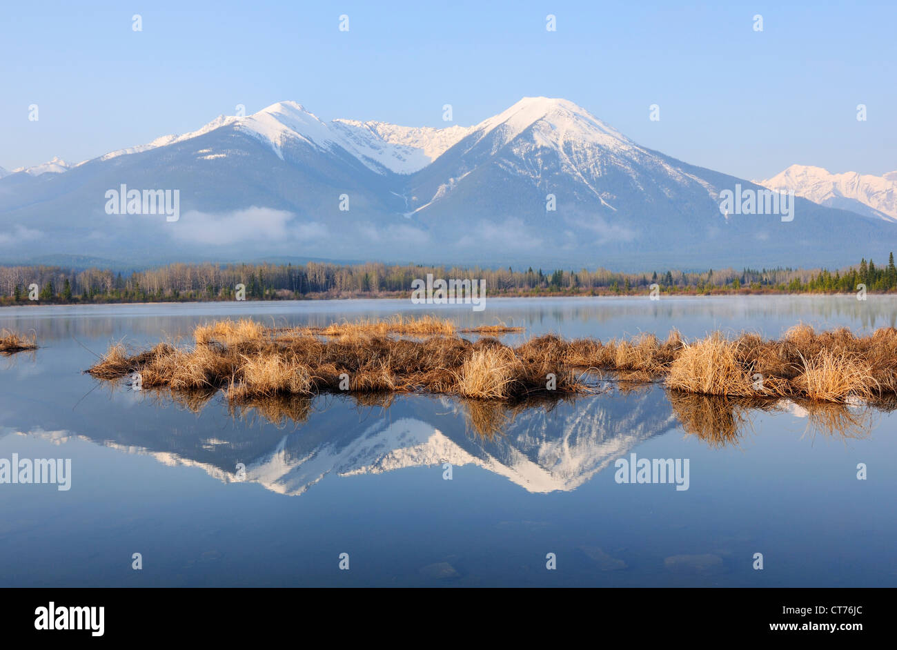 vermilion lake with sundance range Stock Photo - Alamy