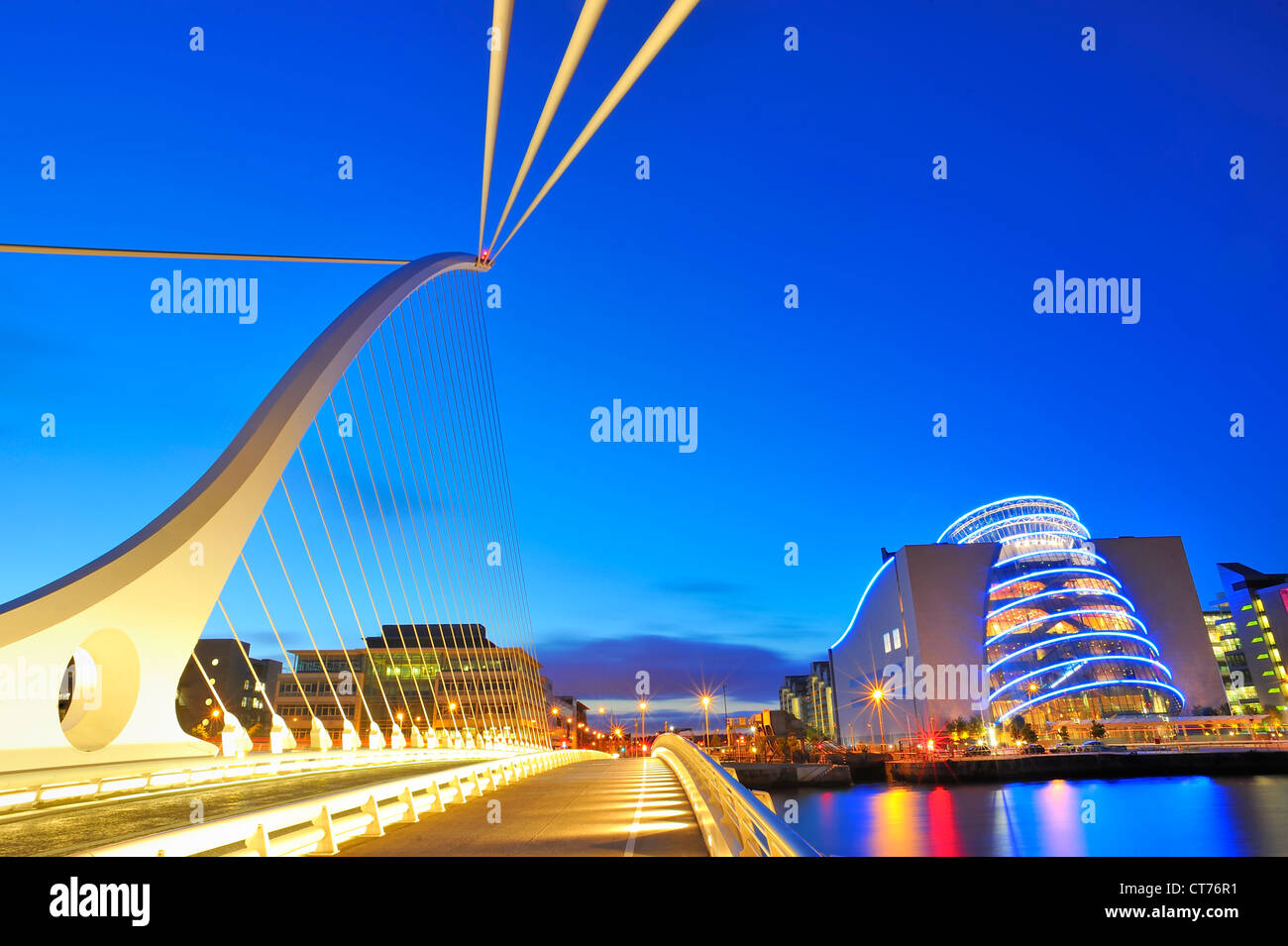 THE SAMUEL BECKETT BRIDGE Stock Photo - Alamy