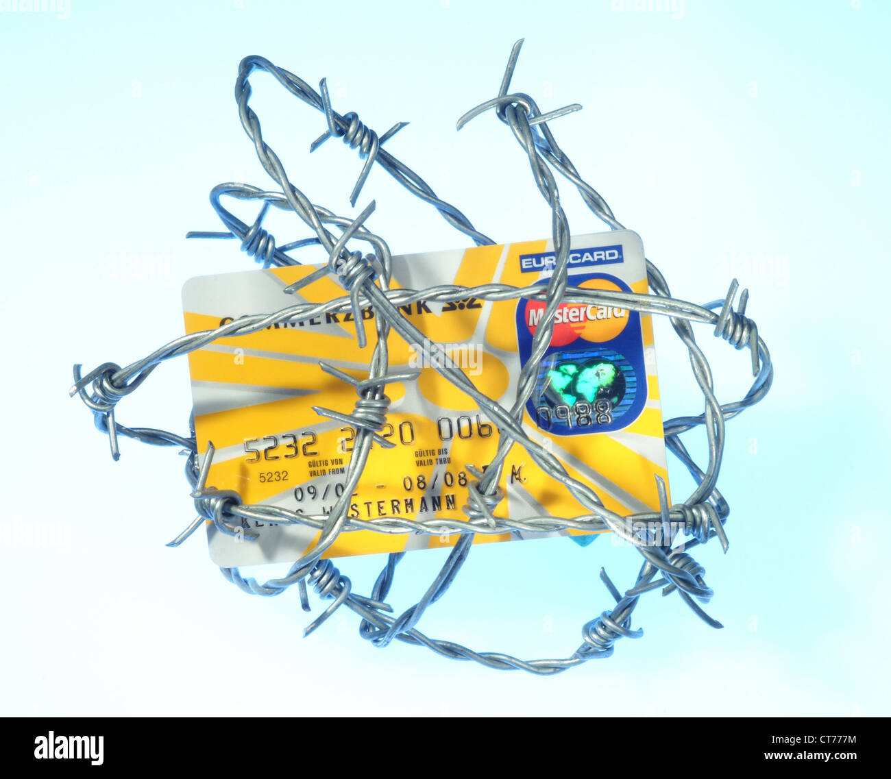 Wire wrap hi-res stock photography and images - Alamy