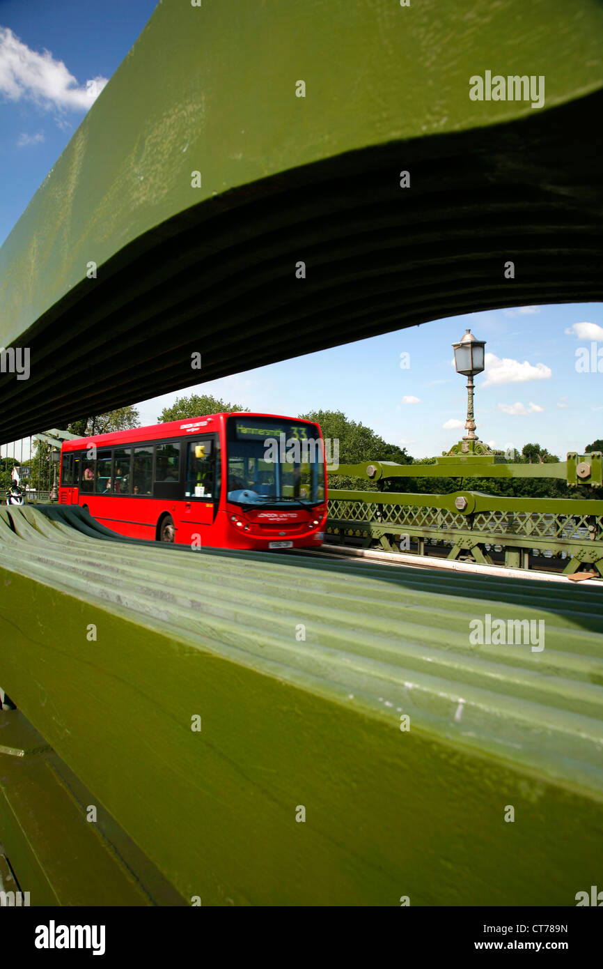 Hammersmith bus hi-res stock photography and images - Alamy