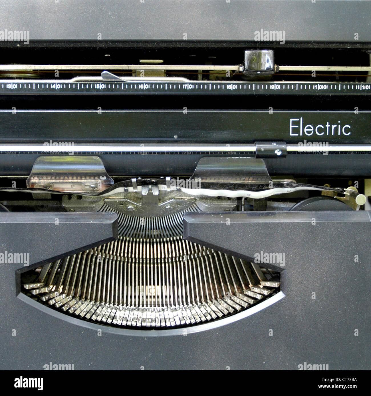 Typewriter hammer hi-res stock photography and images - Alamy