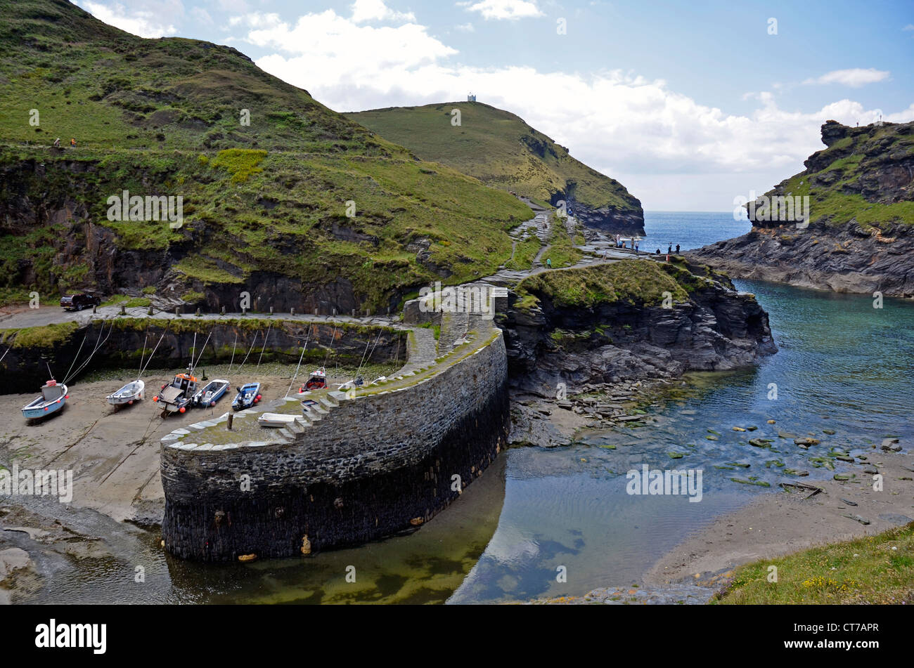 Boscastle harbour hi-res stock photography and images - Alamy