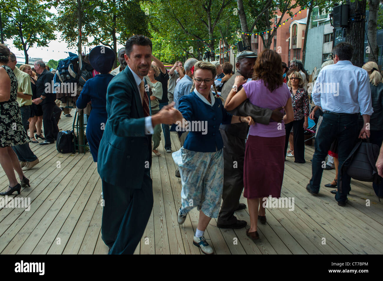 Rock'n'roll paris hi-res stock photography and images - Alamy