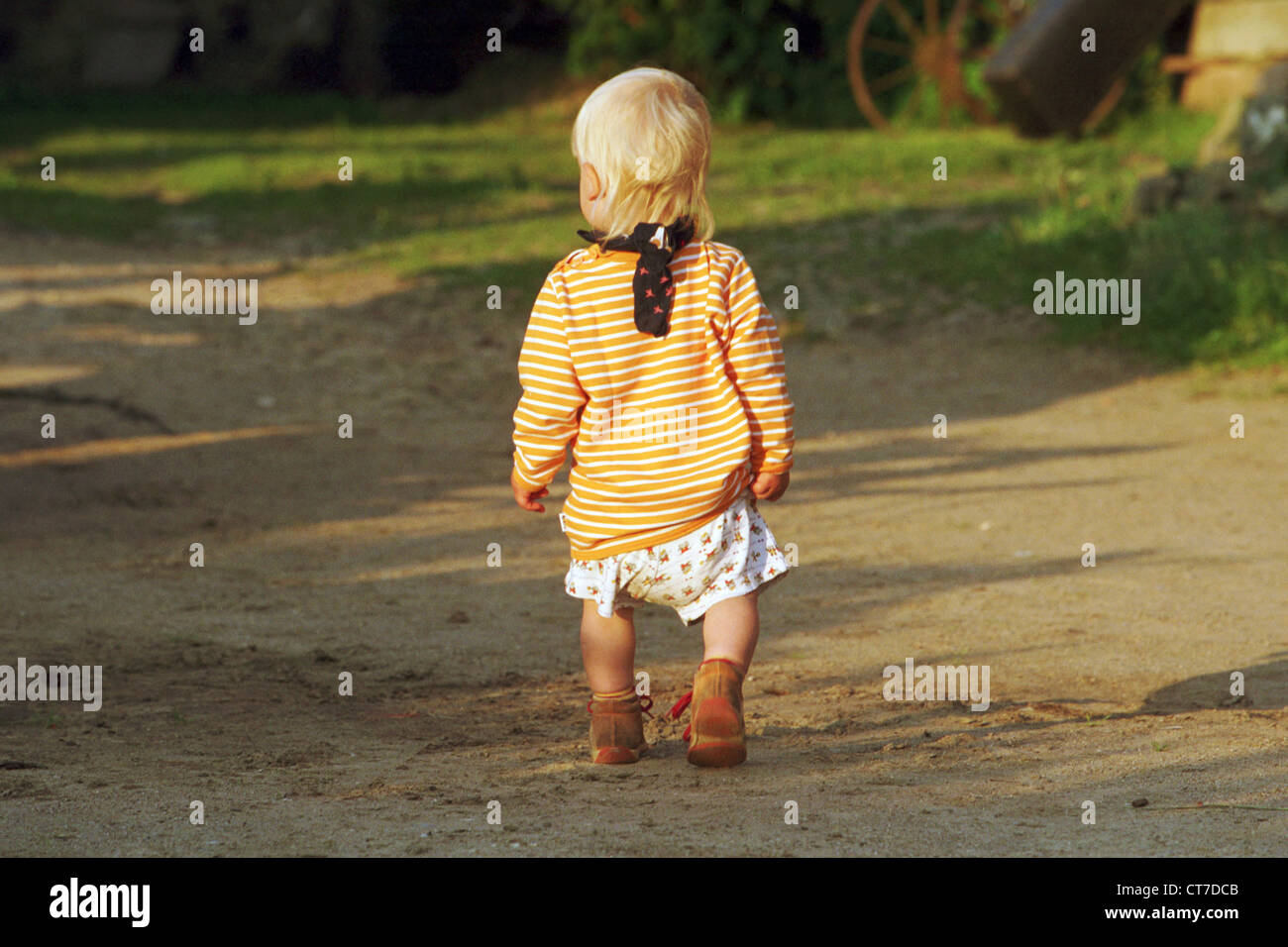 Symbol lost child hi-res stock photography and images - Alamy