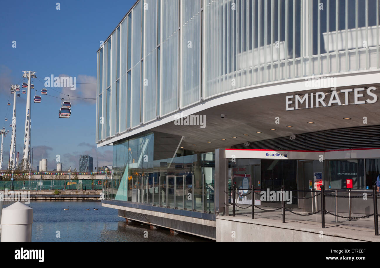 Emirates Air Line cable car in Docklands, servicing the London 2012 ...