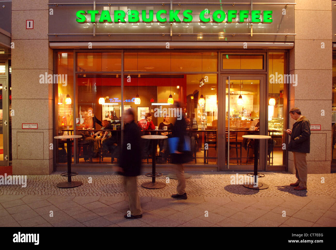 Starbucks coffee shop berlin germany hi-res stock photography and ...