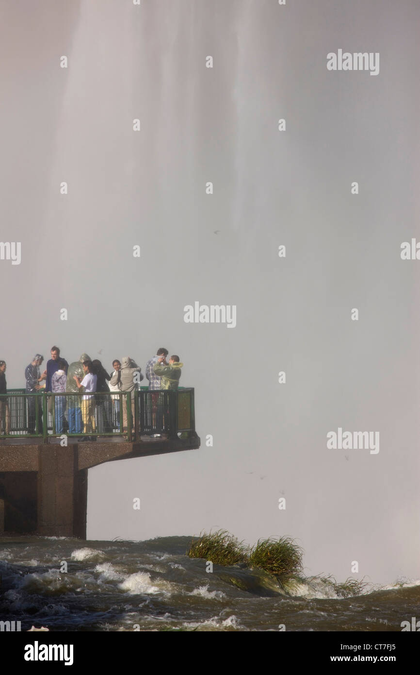 Parque cataratas do iguacu hi-res stock photography and images - Alamy