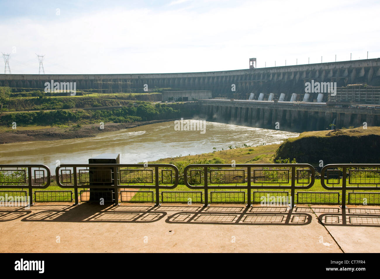 Itaipu dam south america hi-res stock photography and images - Alamy