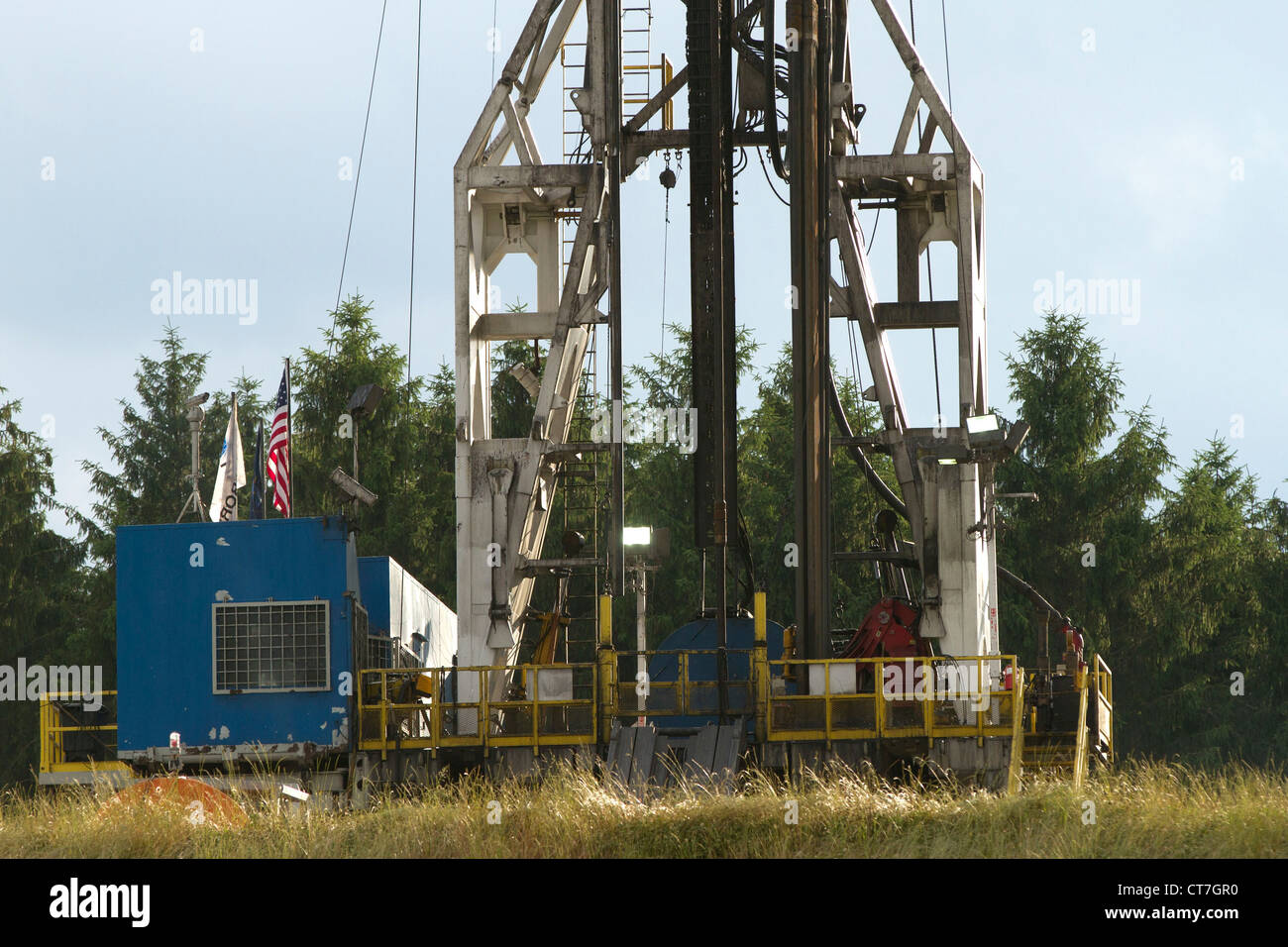 A hydro-fracking rig in Northern Pennsylvania Stock Photo - Alamy