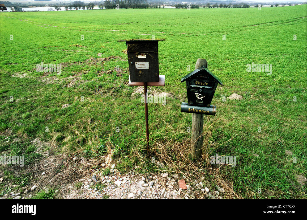 Edge boxes hi-res stock photography and images - Alamy