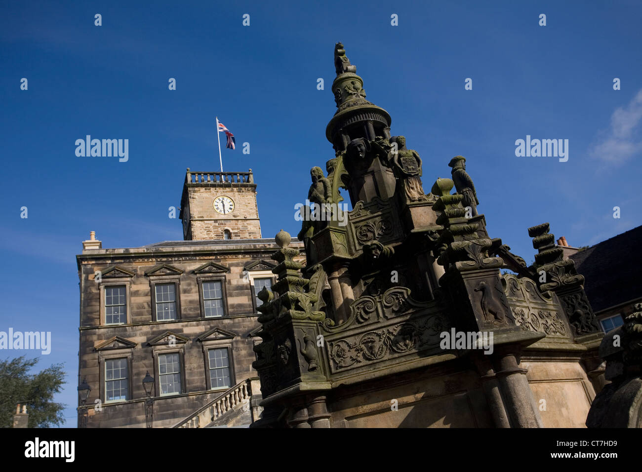 Linlithgow monument hi-res stock photography and images - Alamy