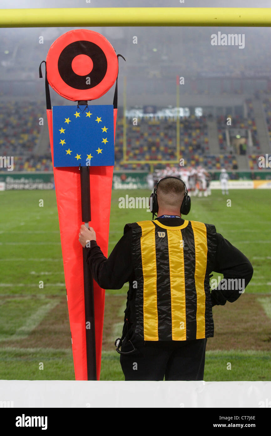 Assistant Referee, Football in Duesseldorf Stock Photo - Alamy