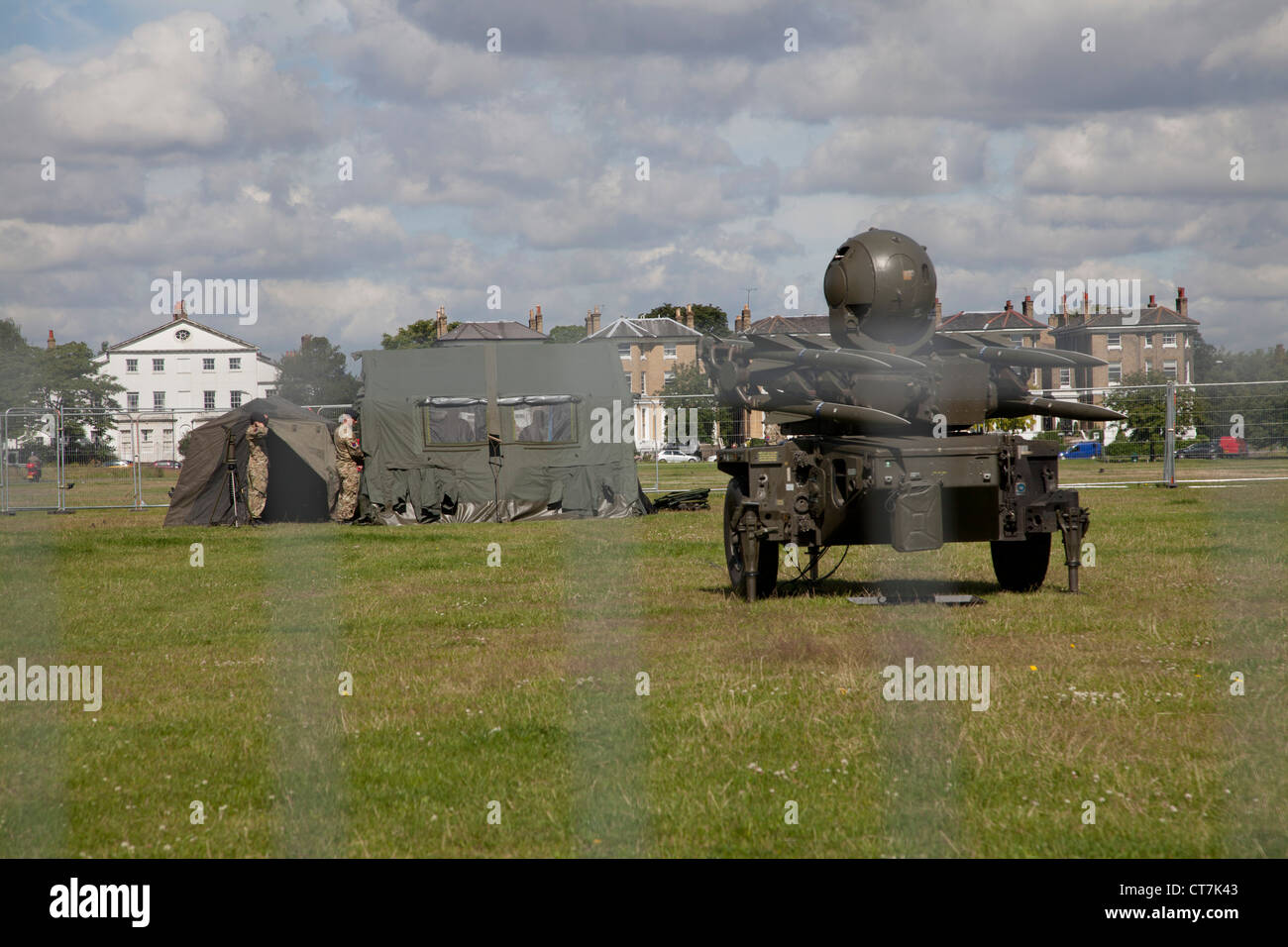 British rapier hi-res stock photography and images - Alamy