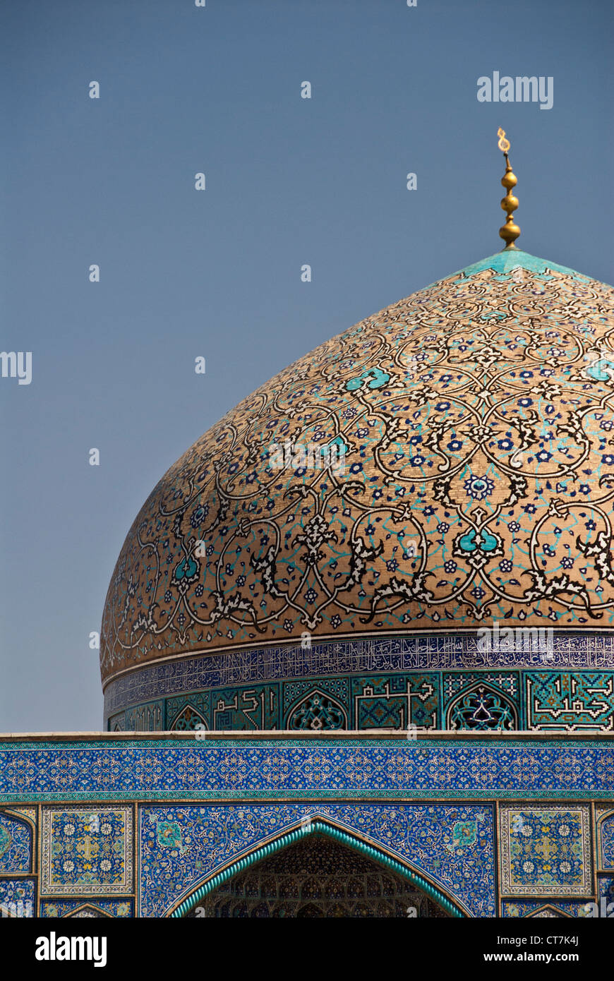 dome of the Masjid-i Sheikh Lotfallah Mosque is Esfahan, Iran Stock ...