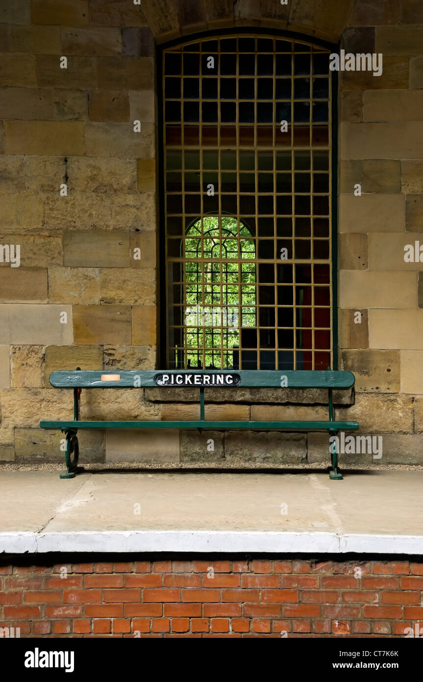 Bench seat old station hi-res stock photography and images - Alamy