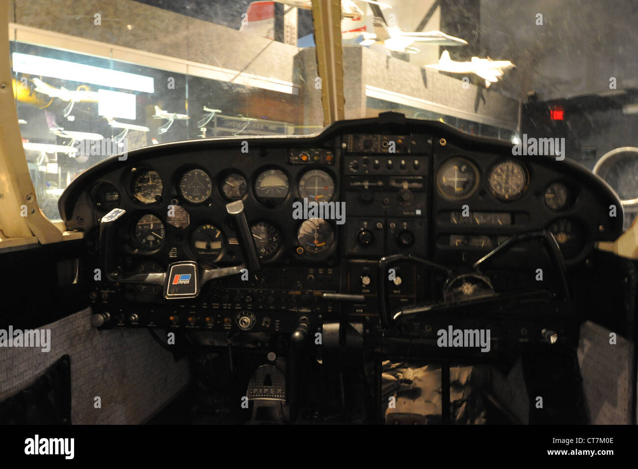 Helicopter cockpit new york hi-res stock photography and images - Alamy