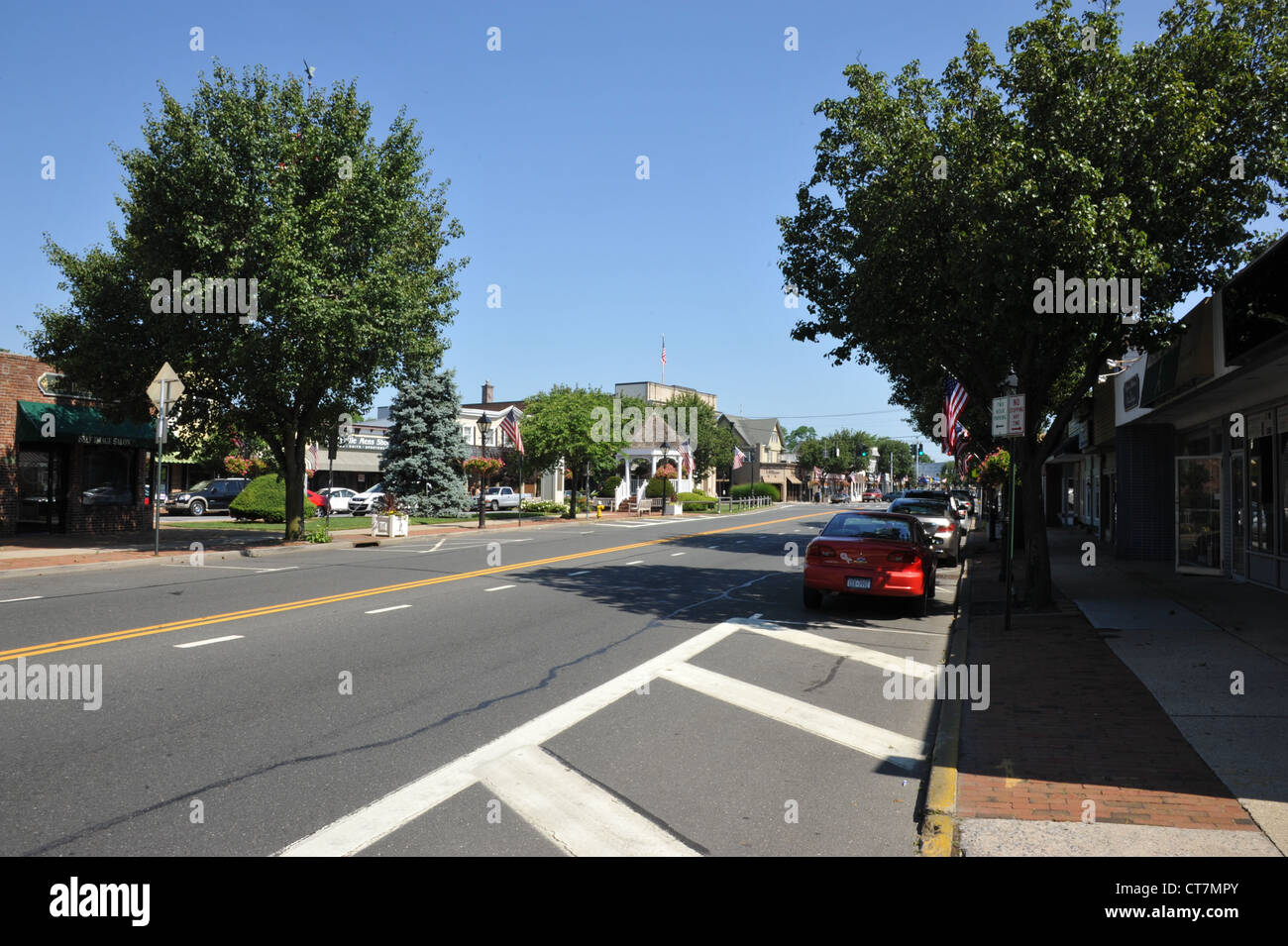Broken wihite line hi-res stock photography and images - Alamy